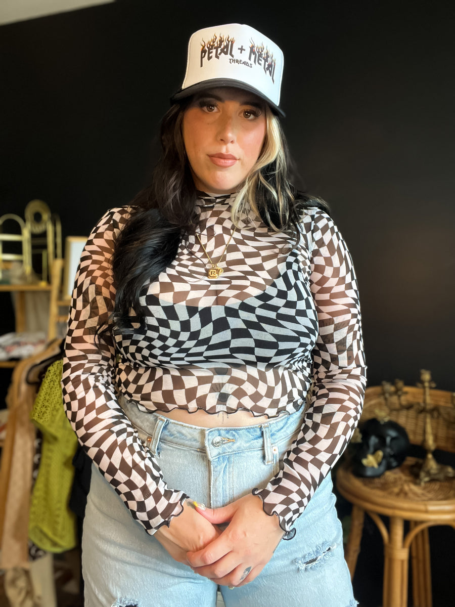 Wavy daze mesh top – Petal + Metal threads